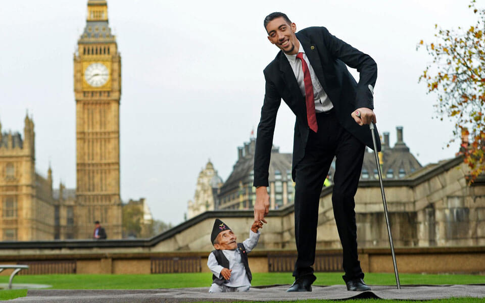 10 langste mensen ter wereld (foto + hoogte)